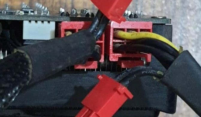How to Unlock PCIe Slot Clip, Lock, Latch? - PC Guide 101