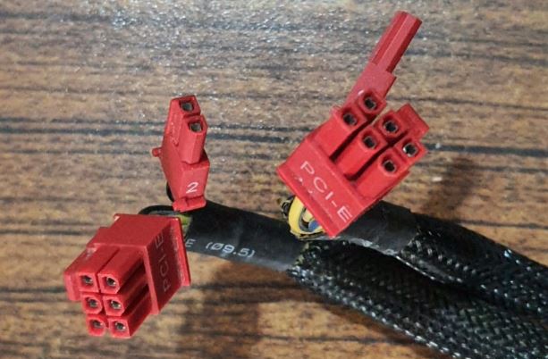 What are PCIe Cables Used For? - PC Guide 101