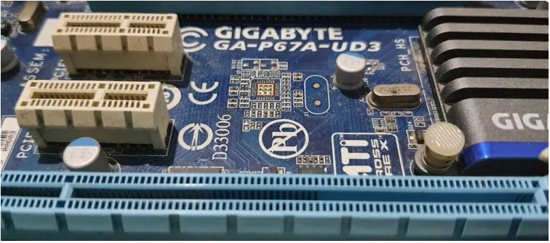 What are PCIe Slots and Their Uses? - Beginners Guide - PC Guide 101